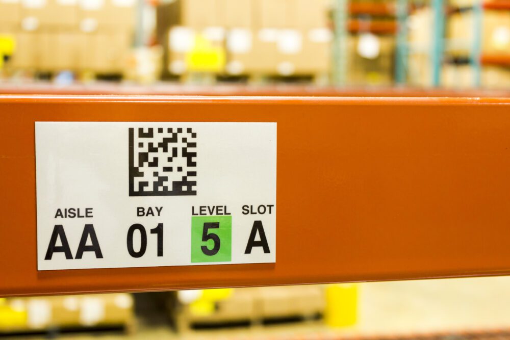 How Warehouse Signs Enhance Warehouse Efficiency