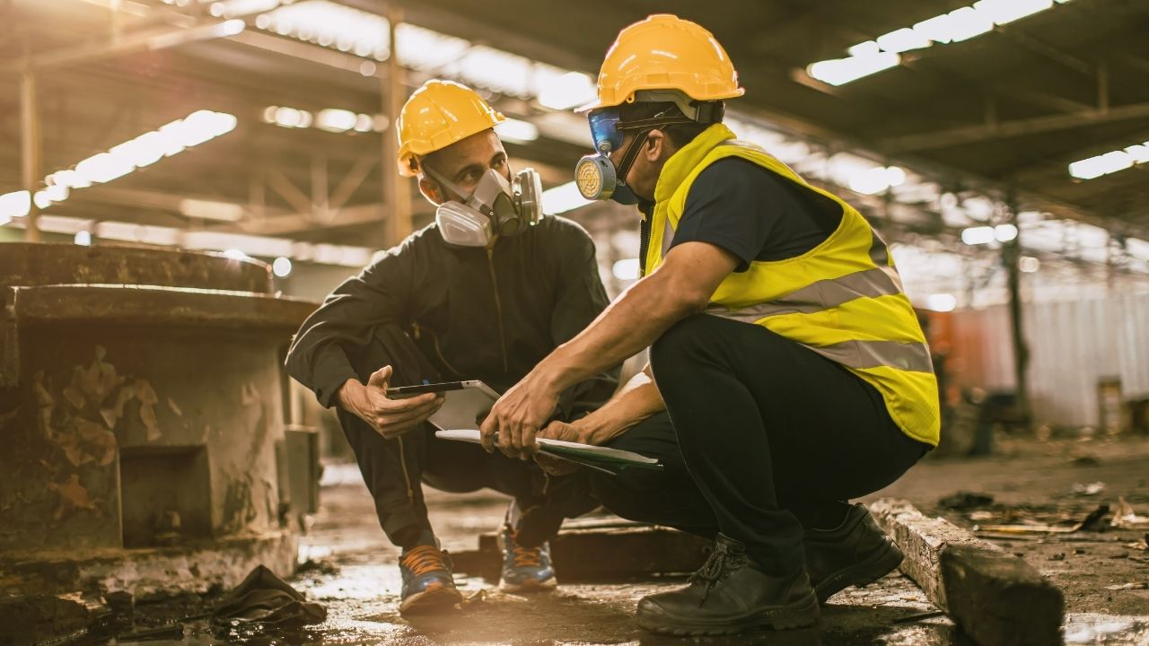 Label Durability: The Key to Withstanding Harsh Environments